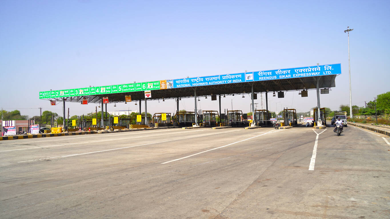 NHAI Issues Guidelines For Toll Plazas To Reduce Waiting Time Auto
