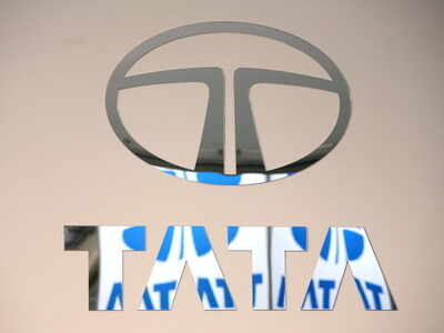 Logotipo De Tata Autocomp