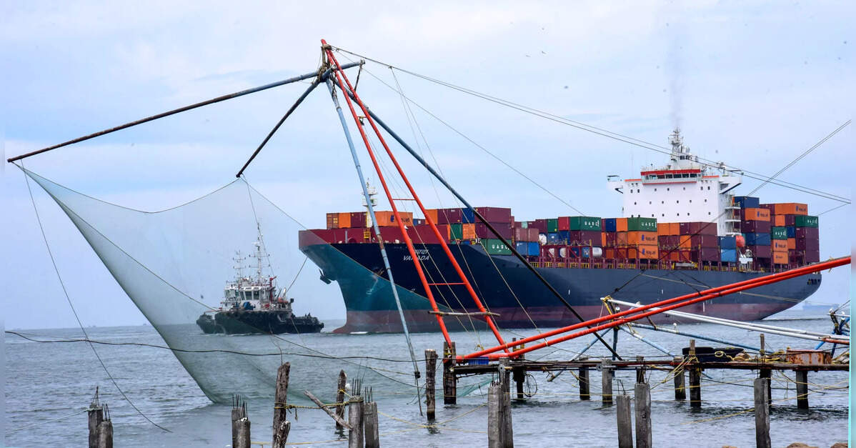 Sonwal to give financial support for promoting green shipping, ETInfra