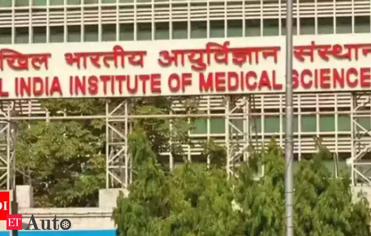 Electric Staff Car Service: AIIMS-Delhi introduces 24x7 electric staff ...