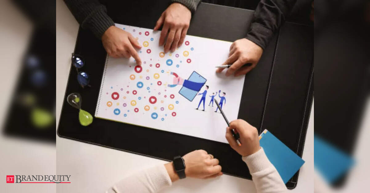 Digital vs traditional branding: navigating the modern brand landscape ...