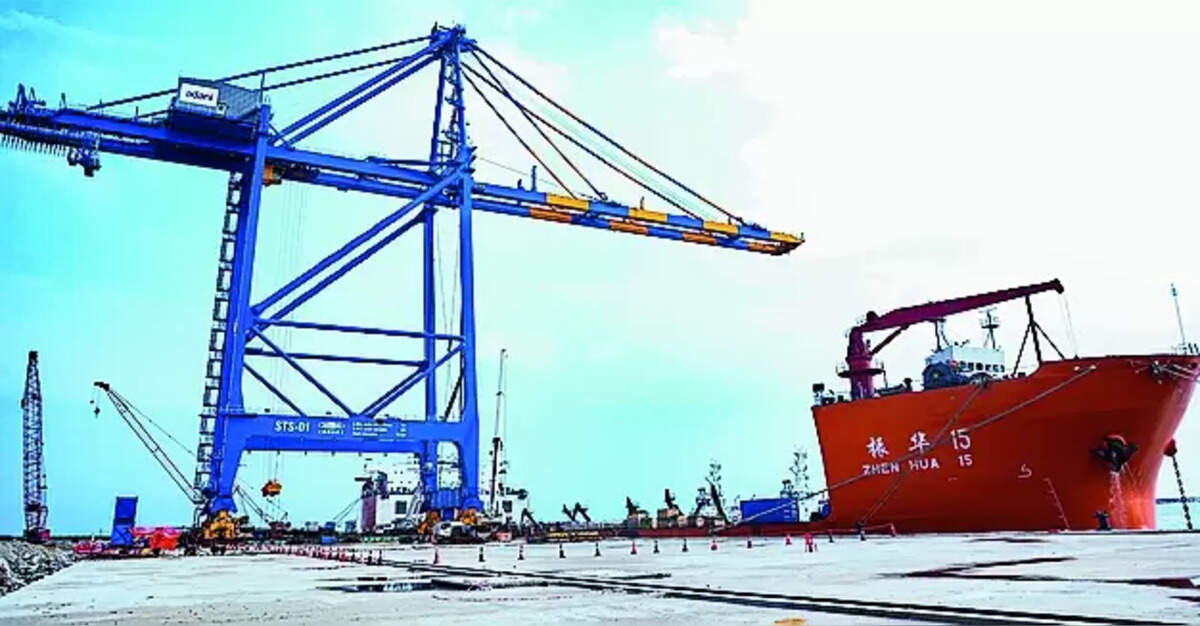 Second Chinese vessel docks at Vizhinjam port, ETInfra