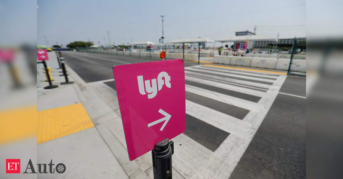 NY workers' comp fund for Uber, Lyft drivers can charge fees on tips ...