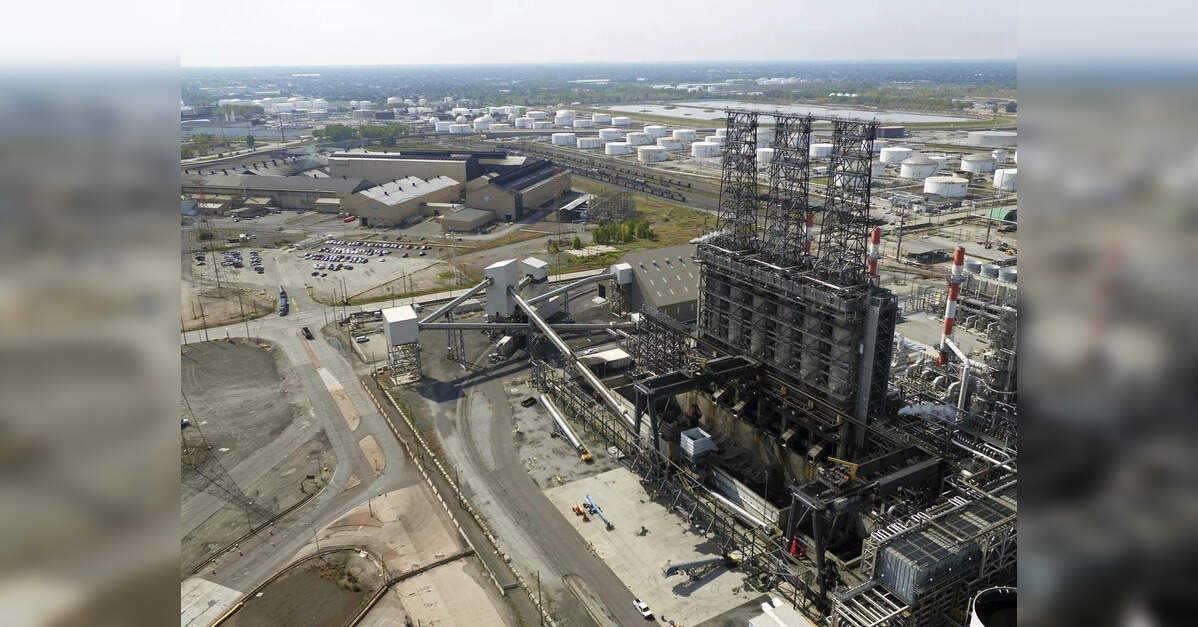 Power outage at BP oil refinery in Indiana prompts evacuation ...