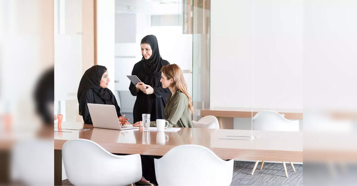 Women At Work: Women returning to the workforce after a career break ...