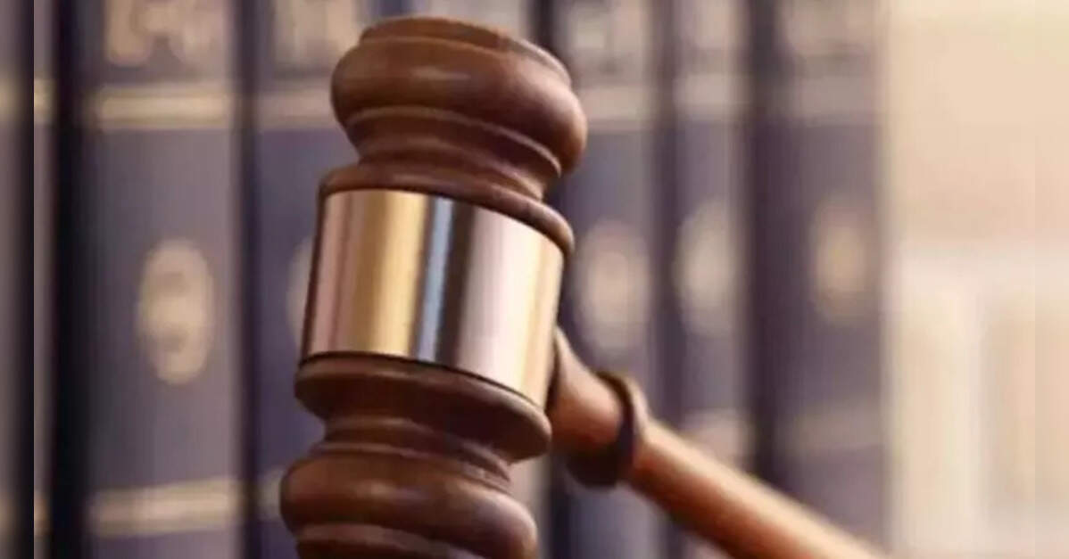 Delhi HC stays DOE order on prior sanction for increase in fees of pvt ...