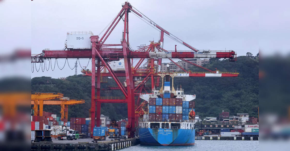 Shipping Ministry working to reach 80 pc landlord model at major ports ...