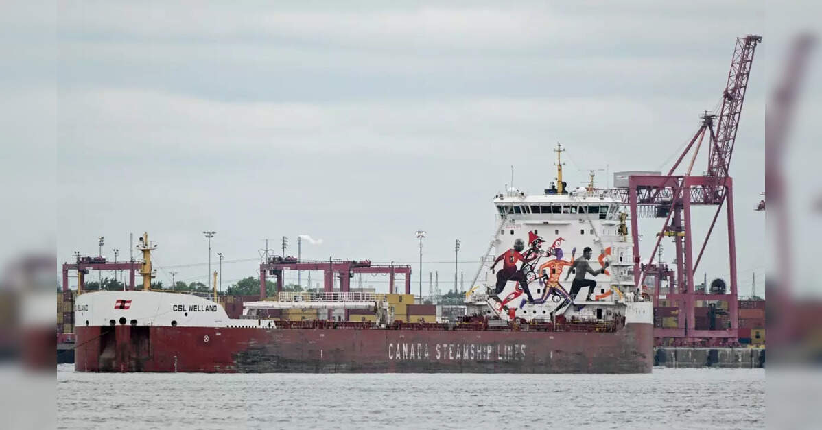 World container shipping rates keep rising amid port congestion, ETInfra