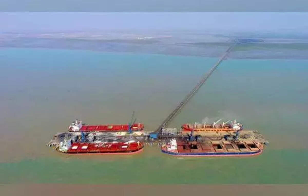 Cabinet clears Vadhavan Port, the first state-owned port to be built in ...