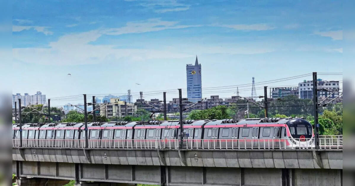 Manohardas Tarag draining for Joka Metro and restoration plans, ETInfra
