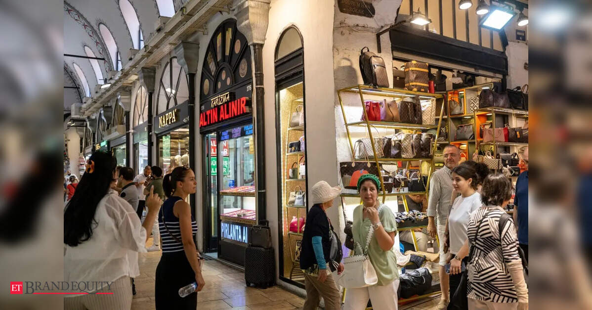 Grand Bazaar Istanbul: Fake luxuries supplant tradition in Istanbul's ...