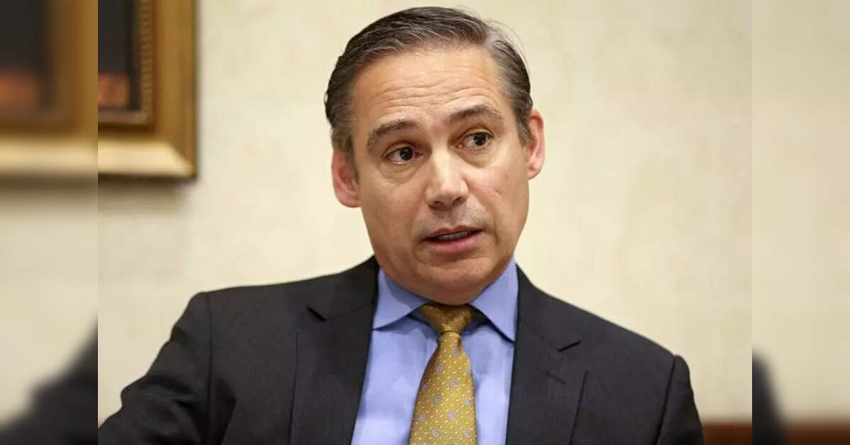 Former Rockwell Collins chief being considered for Boeing CEO, report ...