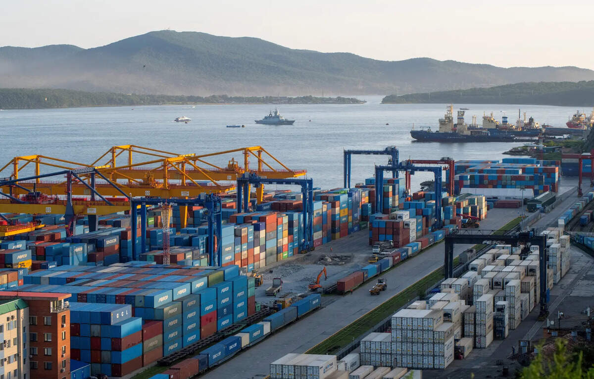 Busiest US ports absorb import surge nearing pandemic-era frenzy, ET Infra