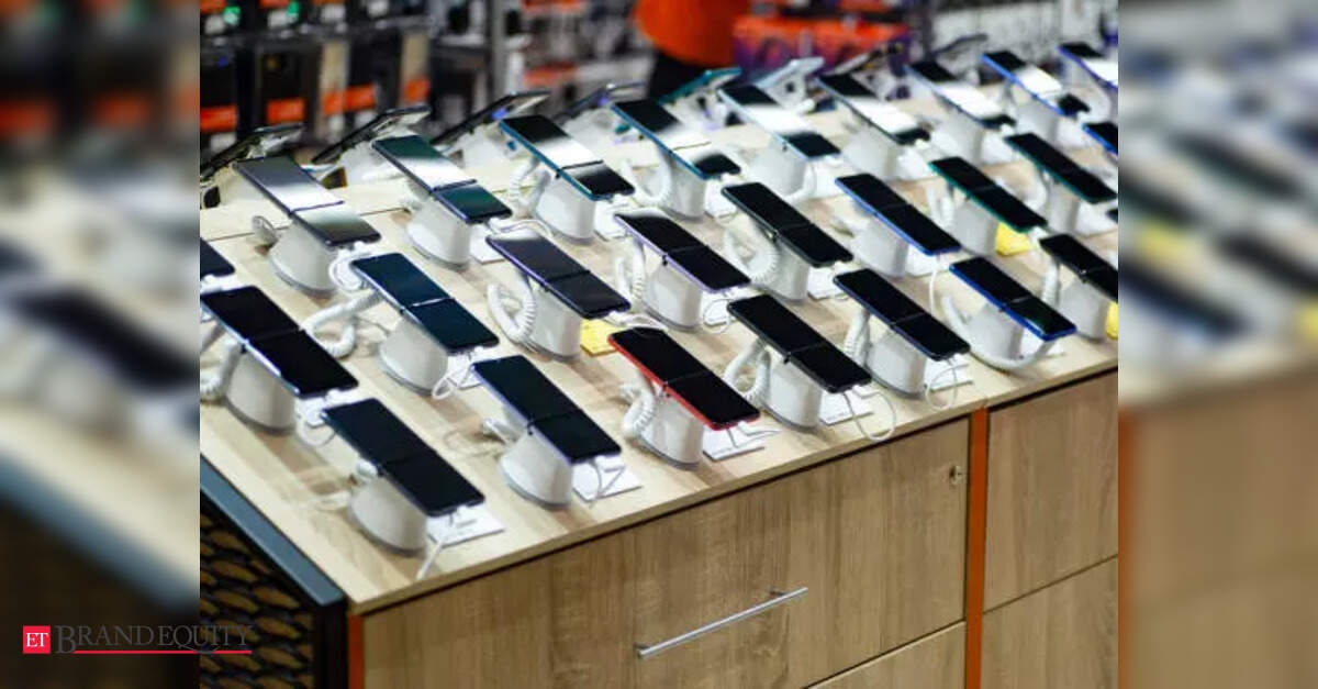 Foreign smartphone sales in China edge up 2.7% in July, Marketing ...