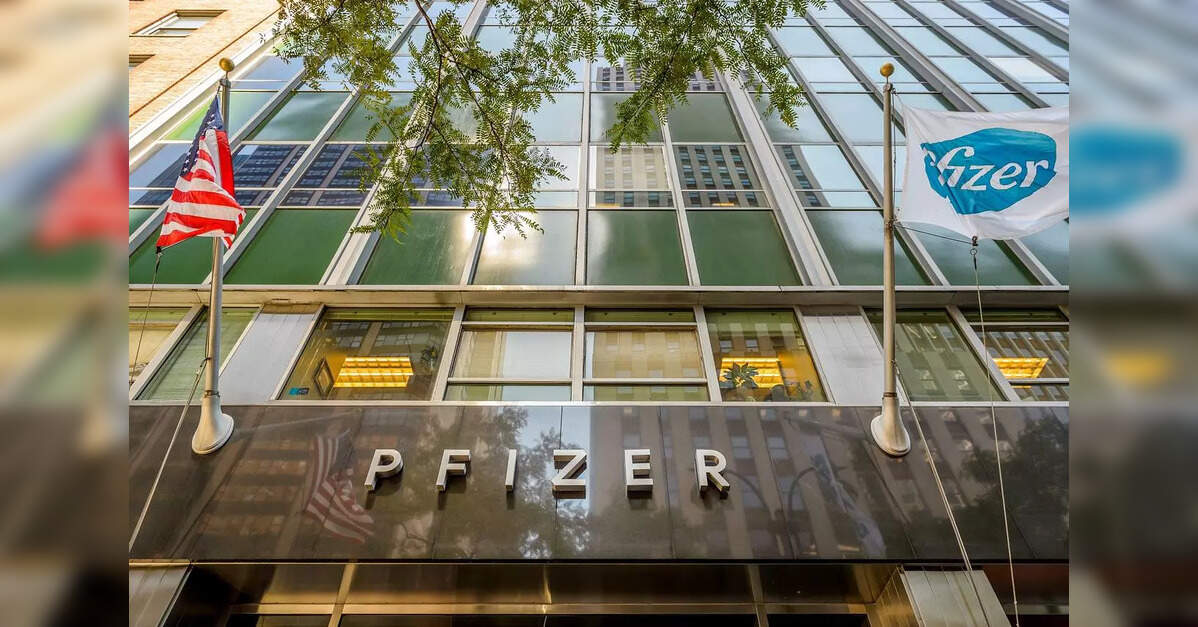 A mural honoring scientists hung in Pfizer's NYC lobby for 60 years ...