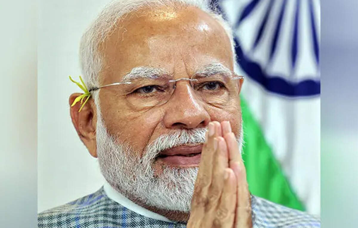 PM Modi's portrait made of 800 kg millets by 13-year-old school girl enters record book, ET ...