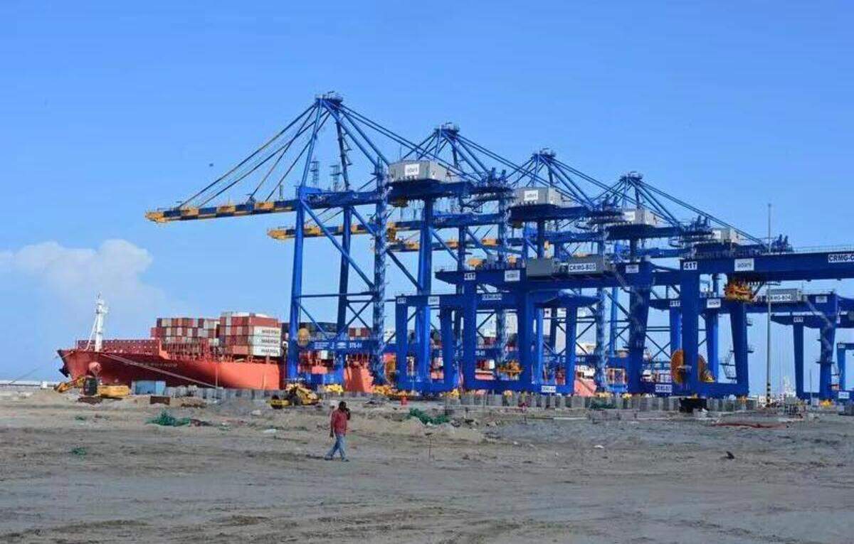 16 ships waiting at anchorage of Deendayal Port to load after Centre ...