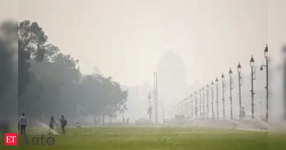 AQI Levels Delhi: Delhi Police check vehicles to monitor GRAP Stage IV ...