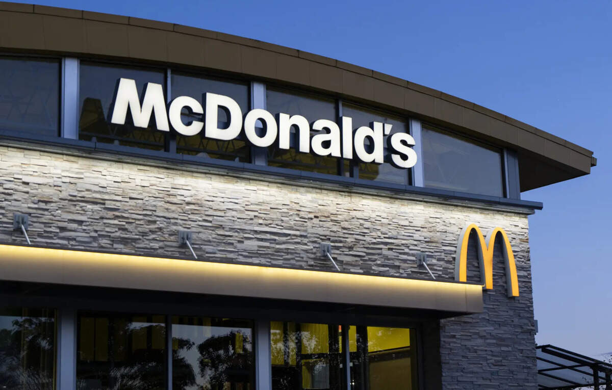 McDonald's UK Harassment Lawsuit: Hundreds of young workers sue ...
