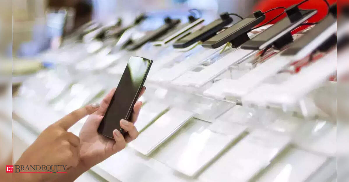Global smartphone market bounces back with 4 pc sales growth in 2024 ...