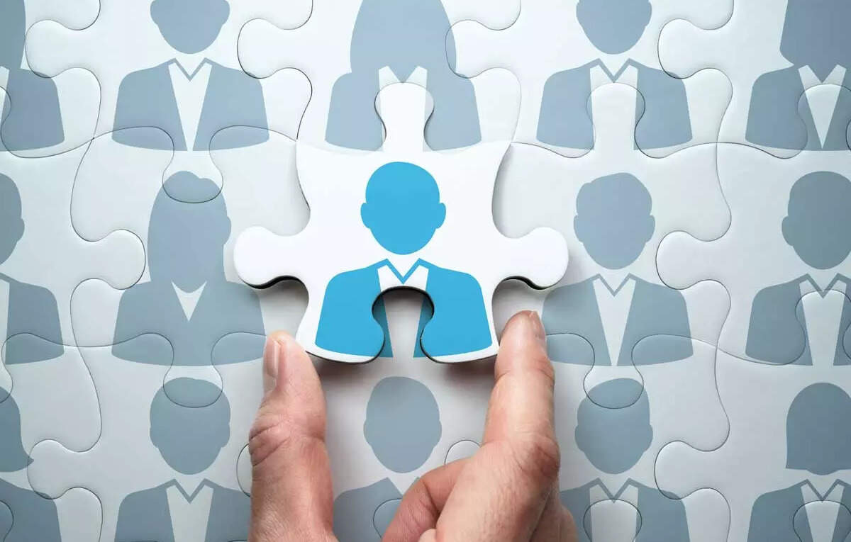 Cxo Movement Reliance Power Appoints Neeraj Parakh As CEO HR News