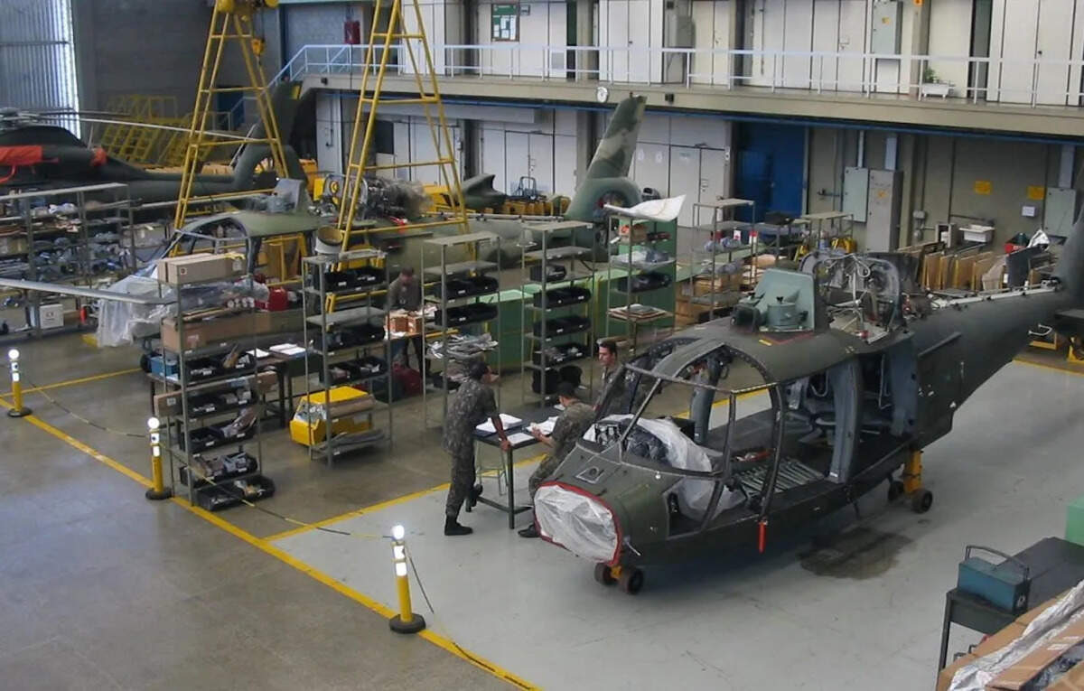 250 MoUs signed to set up industrial units in UP, TN Defence Industrial ...