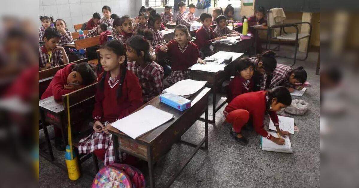 Delhi: DoE issues school calendar for 2025-26, lists holidays, ETEducation