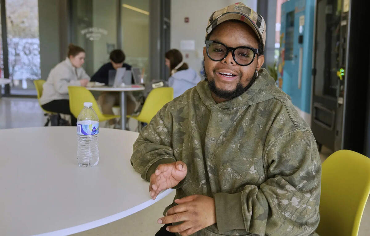 As DEI rollbacks take hold, students of color say they're losing campus ...