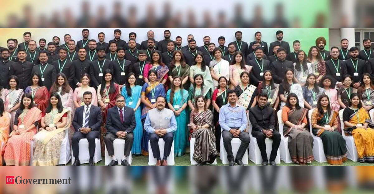 Record 41% women in IAS 2023 batch reflects New India's aspirations: Dr ...