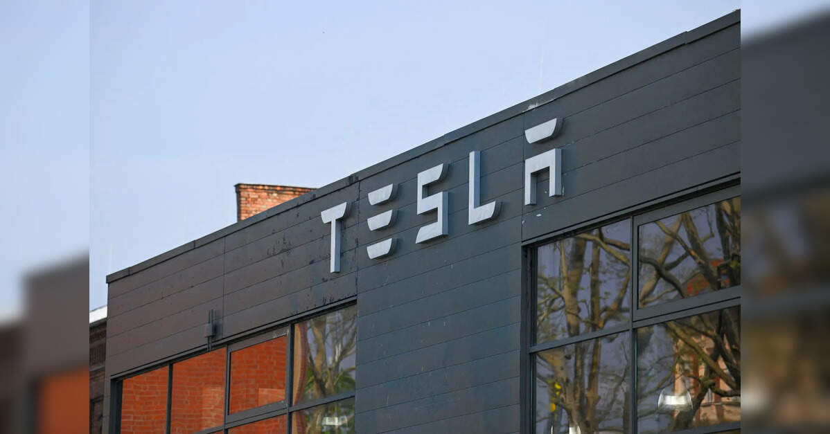 Semi Program: Tesla's Semi factory in Nevada to have first trucks in ...