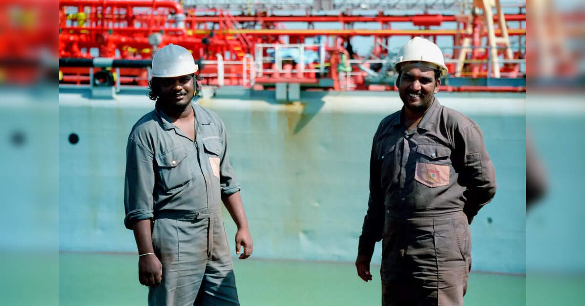 Indian Seafarers Abandonment: Govt plans to blacklist 86 foreign ships ...