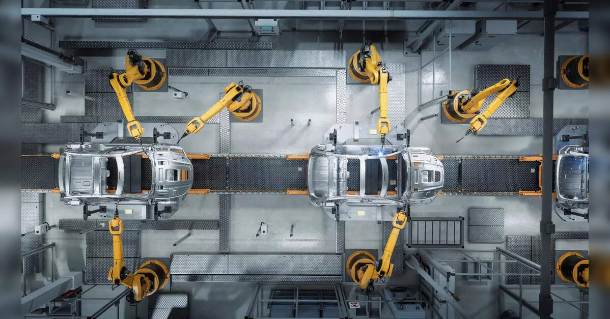 US Manufacturing Output: US factory production rises in August on motor ...