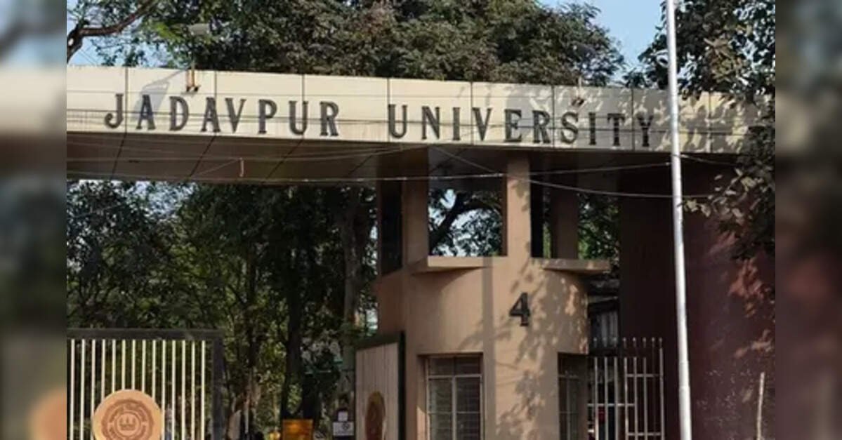 Controversy at Jadavpur University after students protest alleged ...
