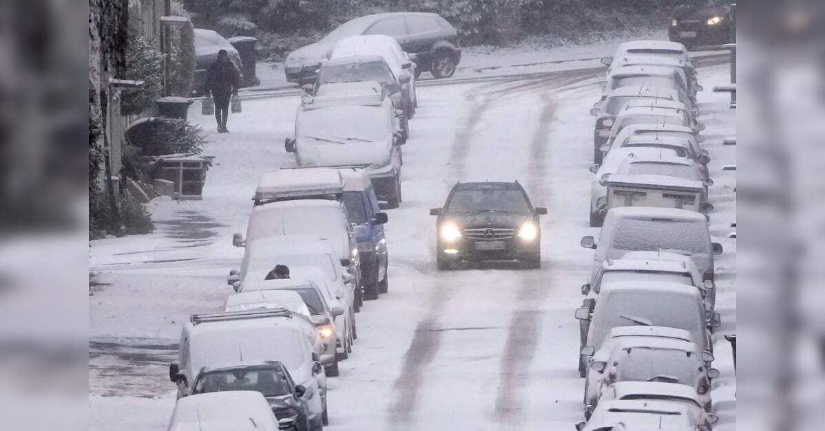 Snow Disruptions In Europe: Severe Winter Weather Disrupts Flights and ...