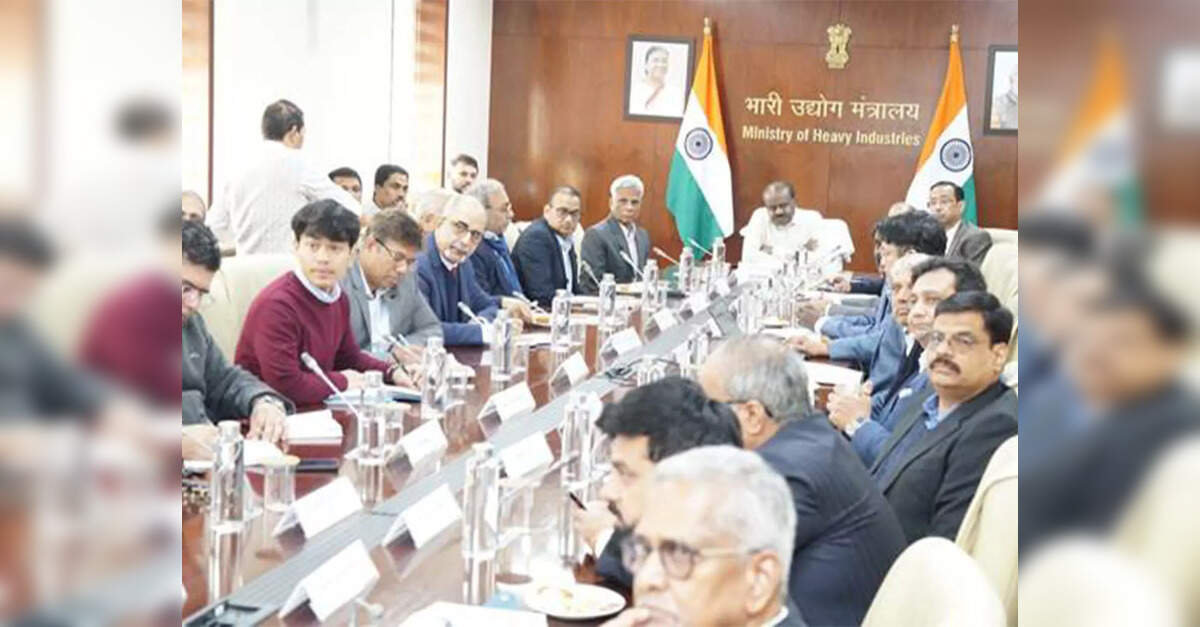 HD Kumaraswamy chairs stakeholder meet on Rare Earth Magnet ...