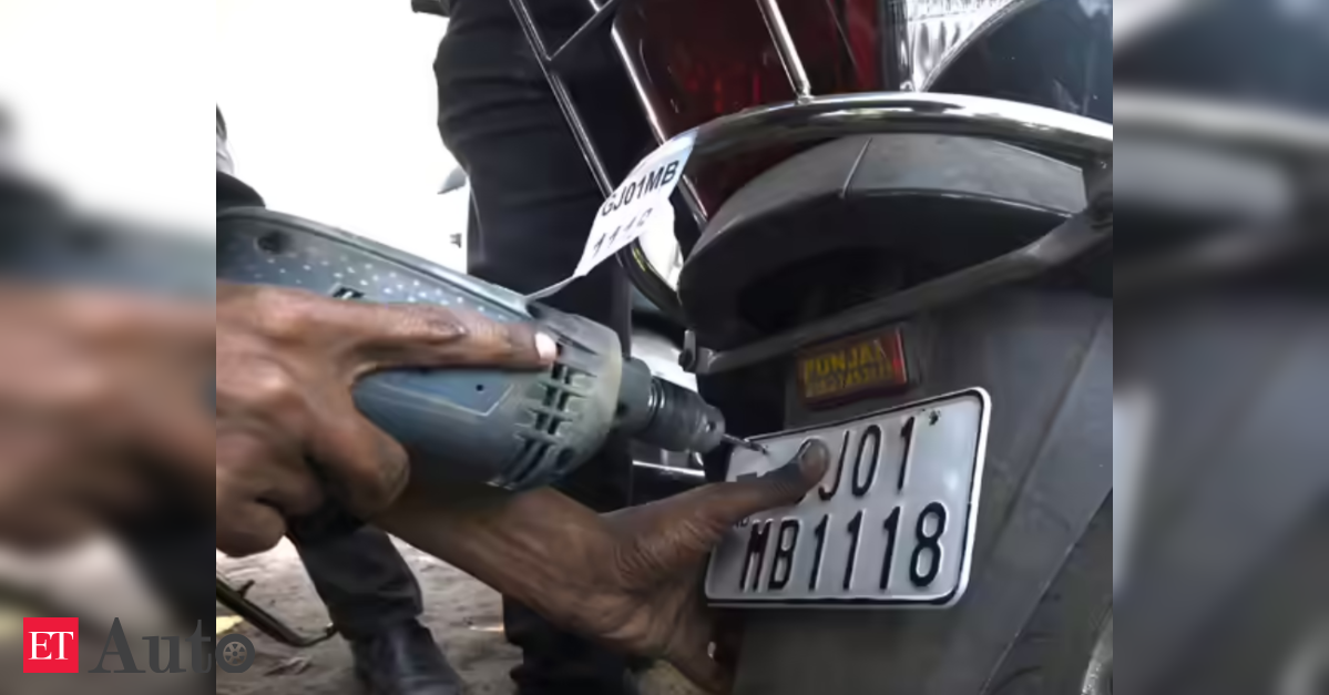 HSRP Registration Issues: Owners struggle with HSRP registration as 4k ...