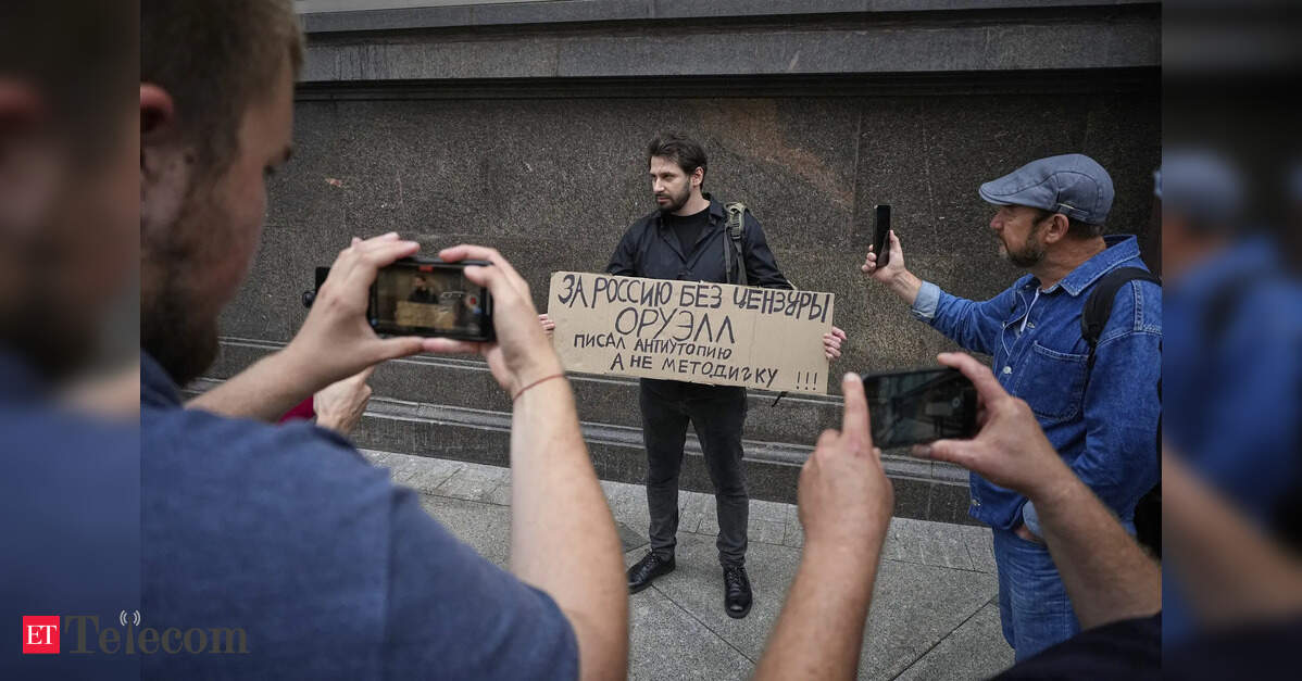 Kremlin Imposes Internet Outages in Russia: "Necessary for Citizen ...