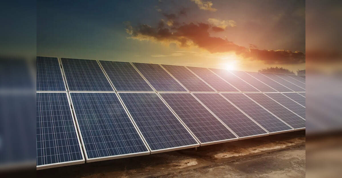 India weighs petitions on mandate for domestic solar cells, ETManufacturing