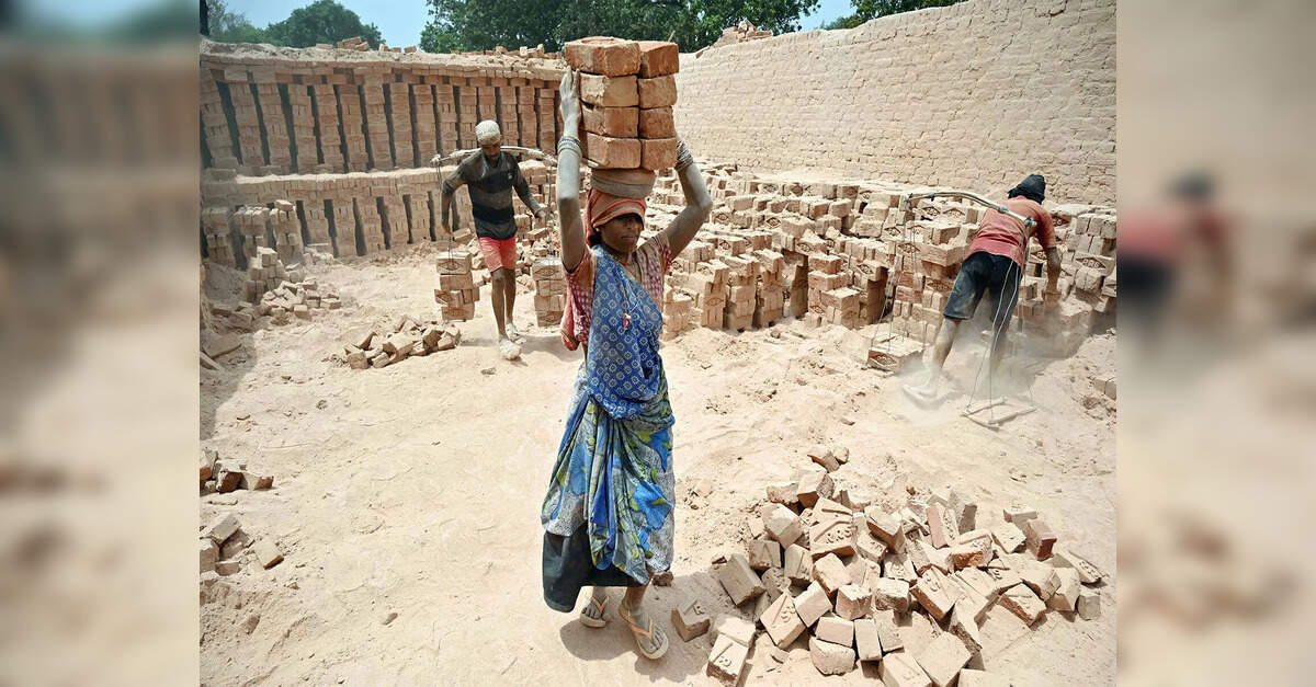 Chhattisgarh, Odisha and Jharkhand record highest minimum wage ...