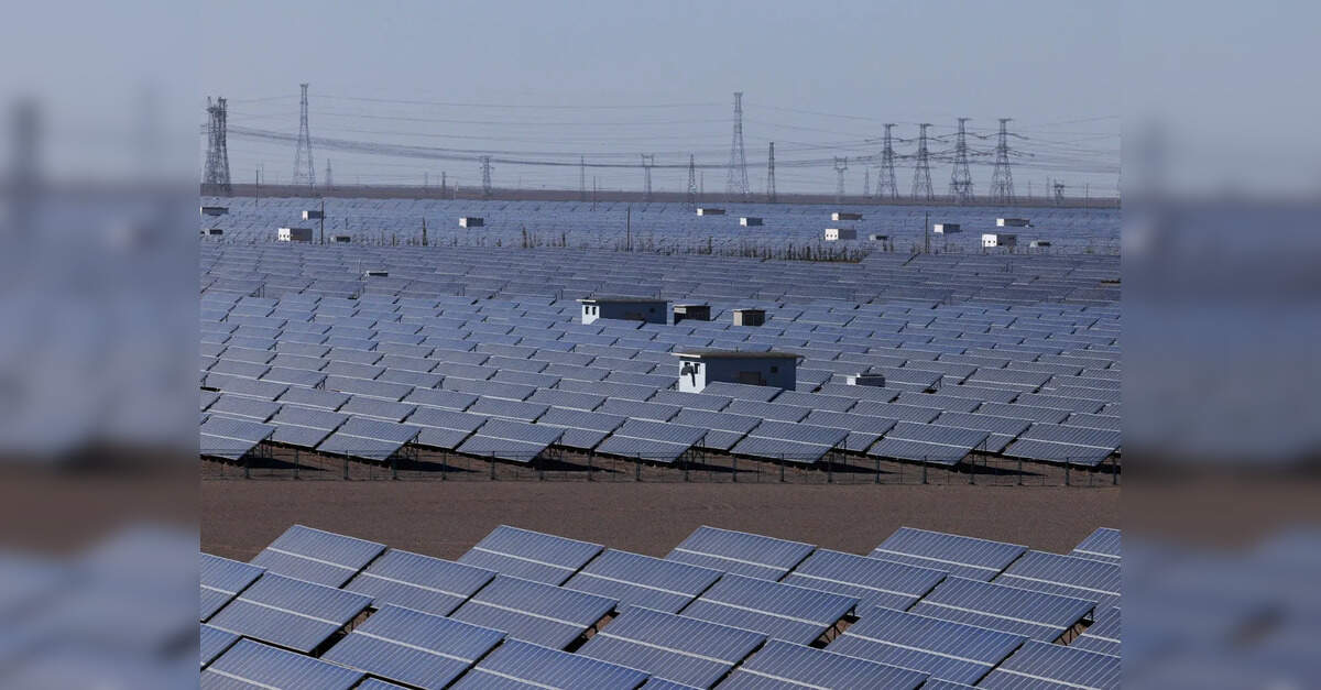 Andhra IT Minister Lokesh inaugurates 600 MW solar projects in Kadapa ...