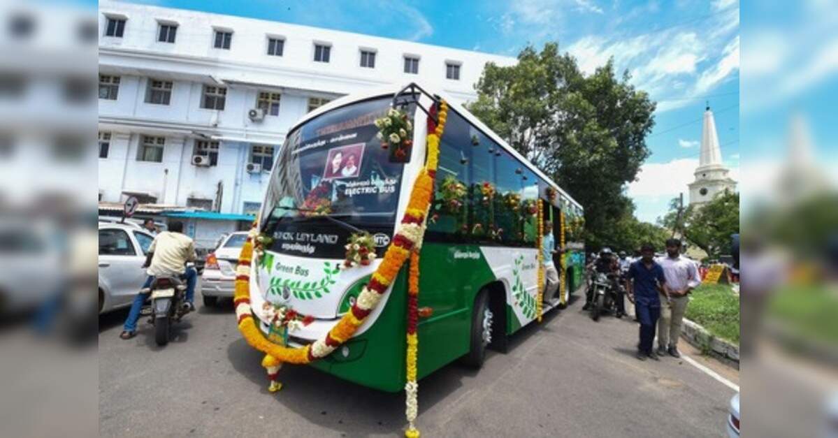 Tamil Nadu govt to continue free bus pass scheme for students, ETEducation