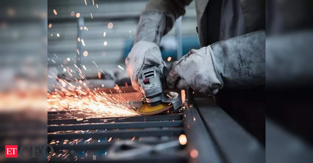India's Industrial Output Surges 4.9% in April Amid Energy Crisis, ETCFO