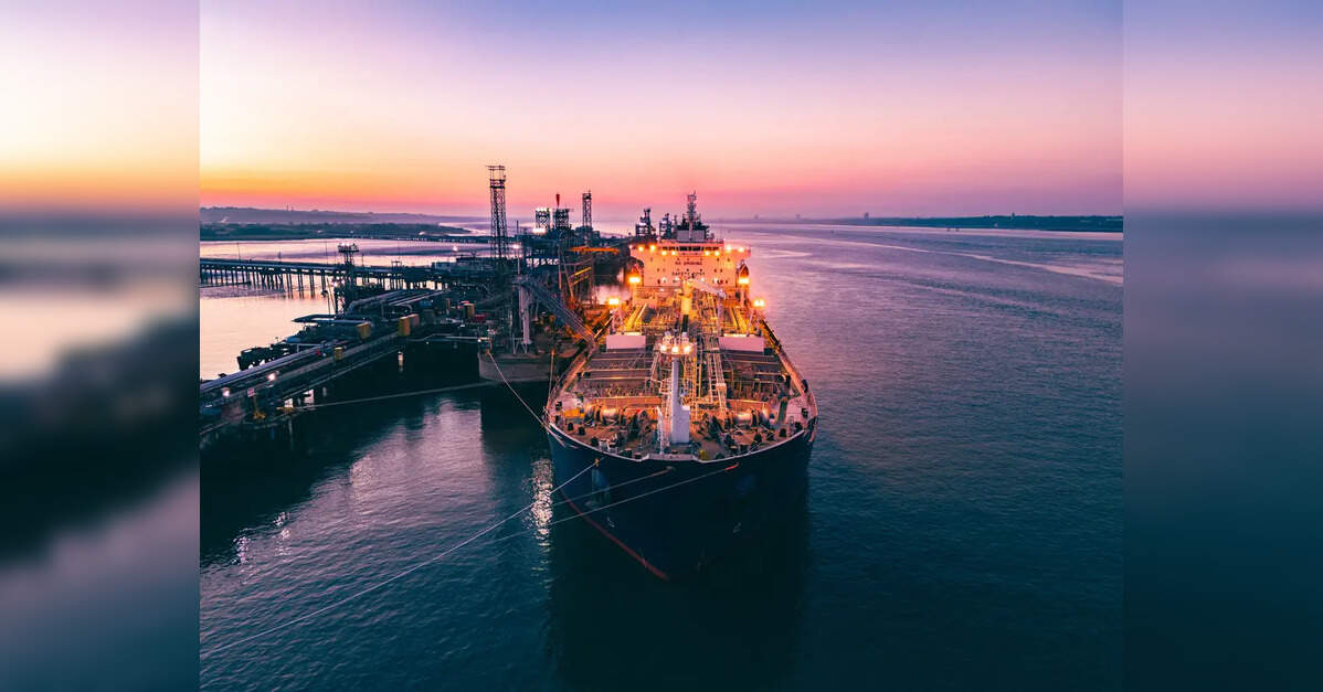 India Fuel Exports: India's Fuel Exports Plummet to Lowest in Four ...