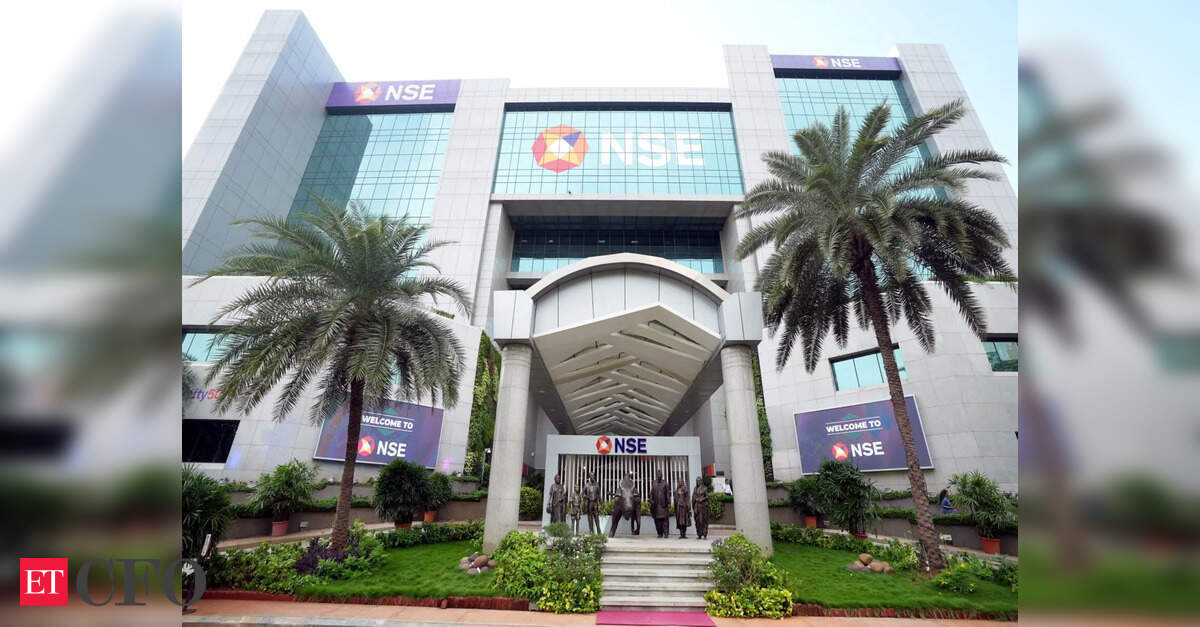 Indian Markets Plunge as FII Selling and Oil Prices Rise; Sensex Dips ...