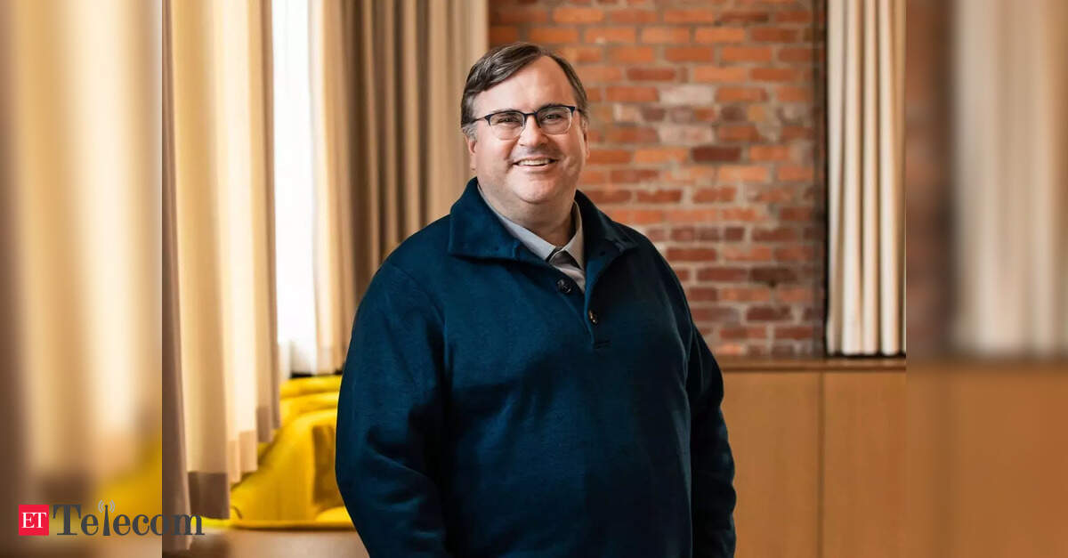 Reid Hoffman Steps Down from Microsoft's Board: Impact After LinkedIn ...