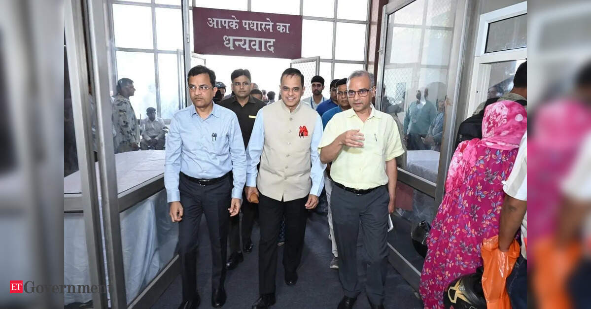 Rajasthan Chief Secy V Srinivas inspects JDA's urban service camp ...
