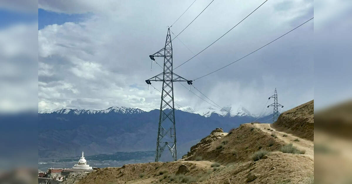 Power Grid of India board okays raising borrowing limit to ₹2.2 lakh ...
