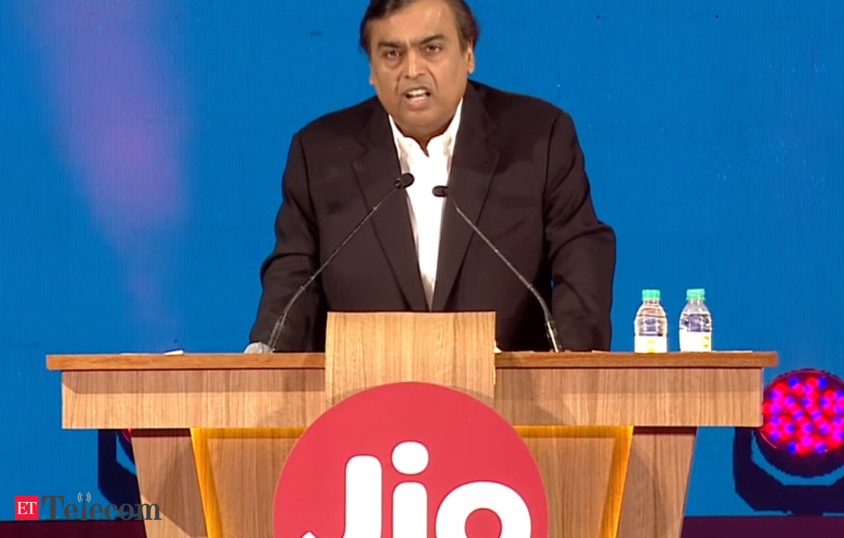 Reliance Jio initiates Twitter trend on V-Day, gets all the telcos to ...