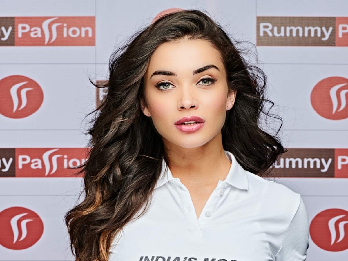 Emi Jackson's Instagram, Twitter & Facebook on IDCrawl