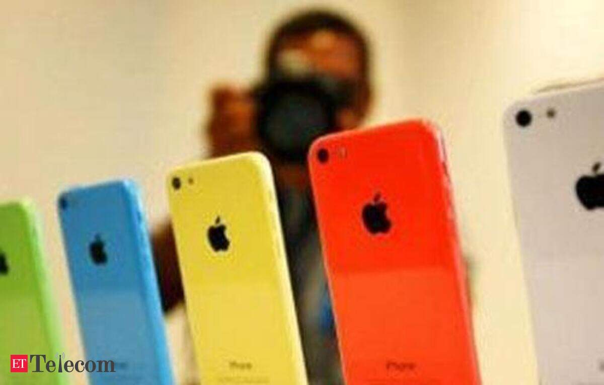 Apple to hit 10 mn iPhone users in India by 2018-end: CMR, Telecom News ...